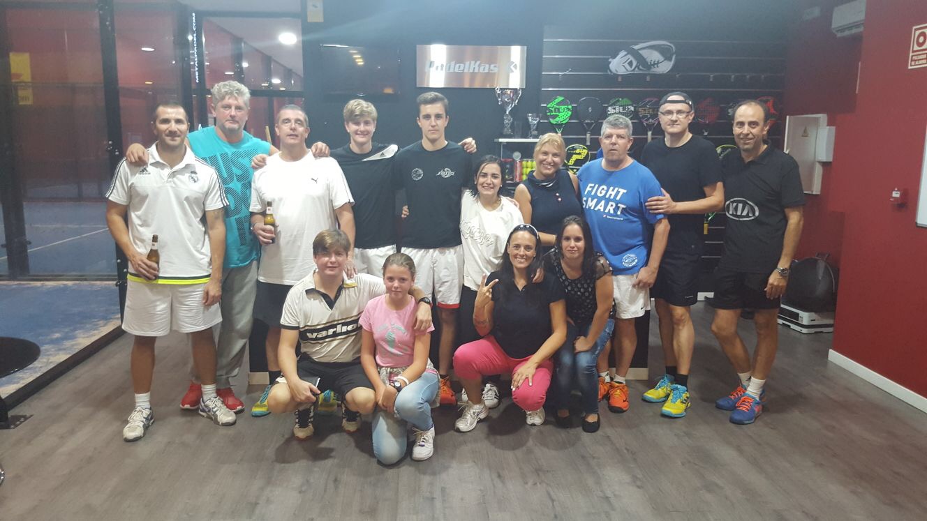 El equipo B de padel se estrena con victoria!!! - Tenis Padel Villalba